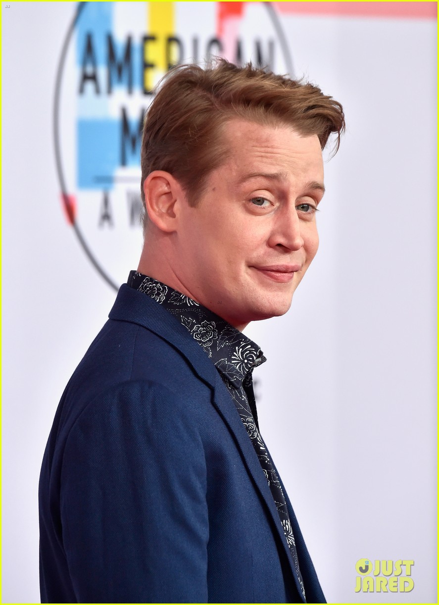 Macaulay Culkin Attends the American Music Awards 2018!: Photo 4161635 ...
