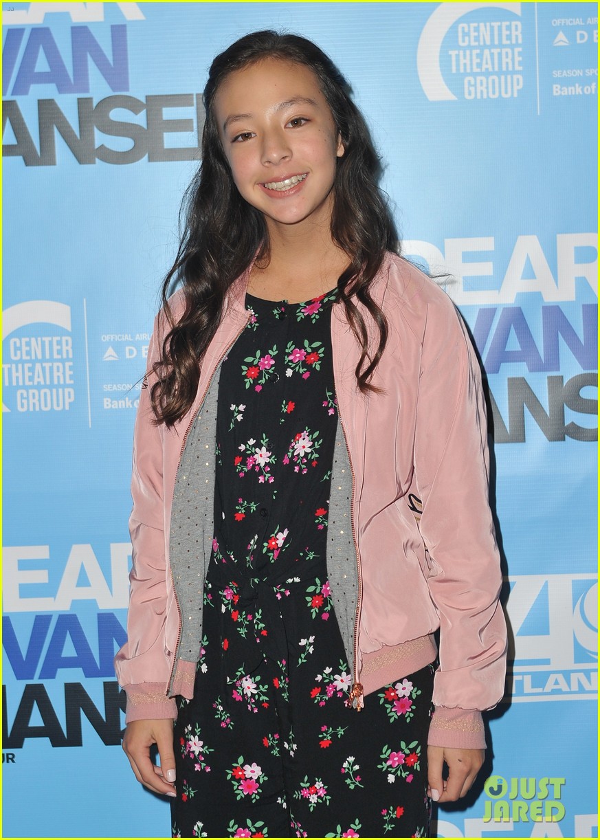 Chrissy Metz & Maya Rudolph Check Out 'Dear Evan Hansen' on Tour: Photo ...