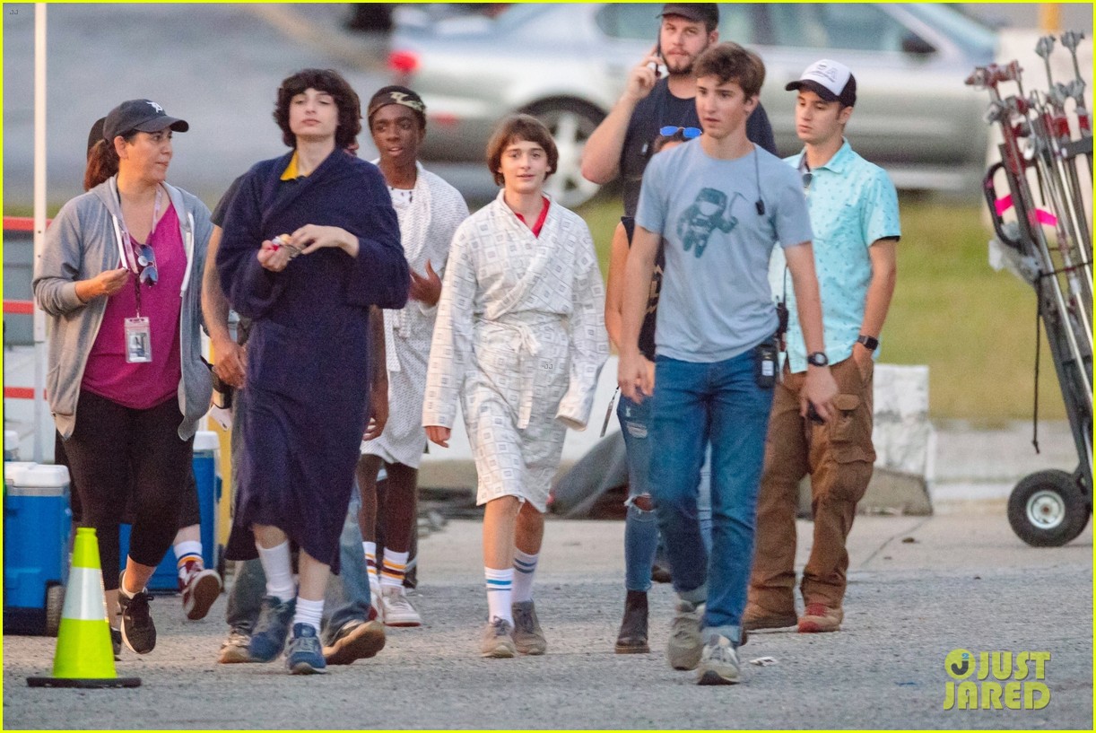 'Stranger Things' Cast Returns to a Season One Location While Filming ...