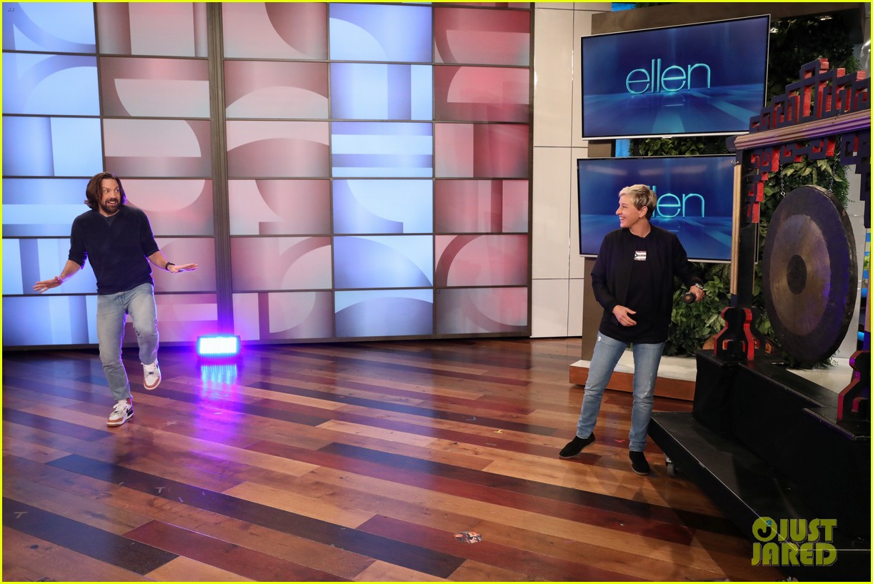 Jason Sudeikis Shows Off His Bradley Cooper 'Star Is Born' Hair ...