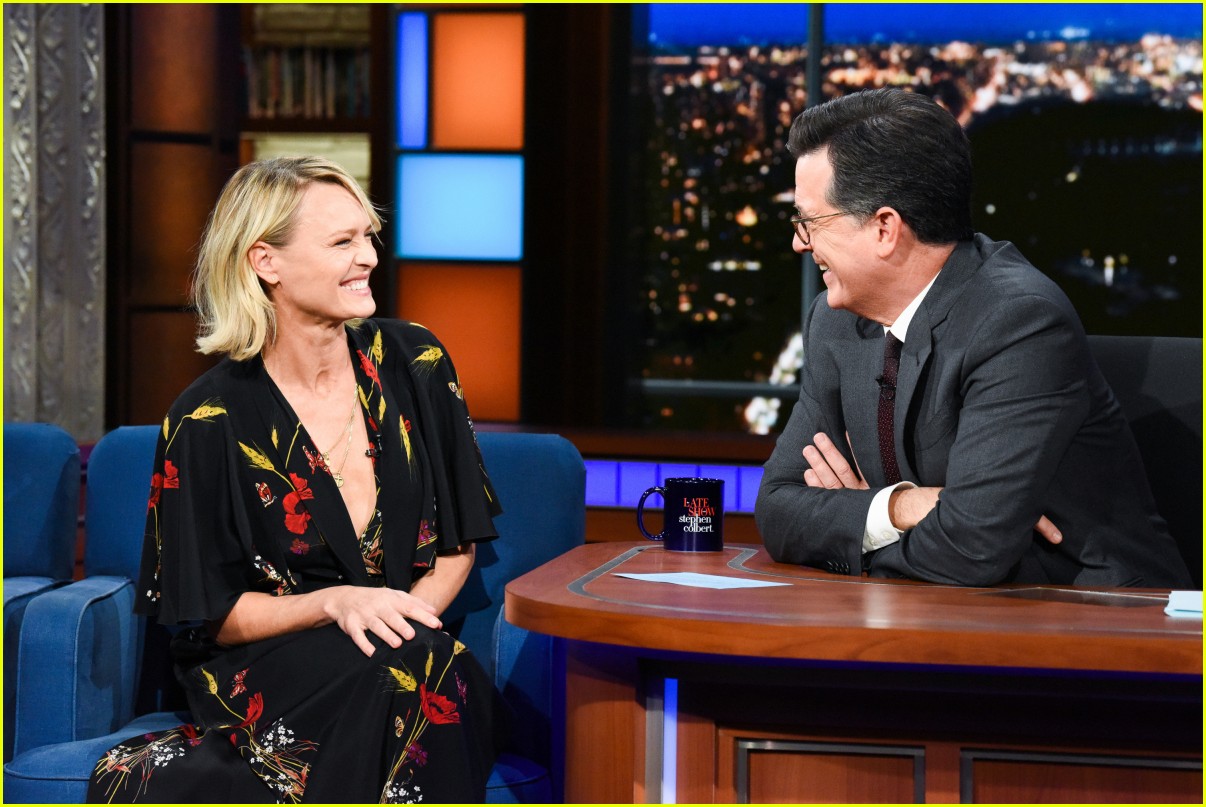 Robin Wright Wanted Stephen Colbert on 'House of Cards': Photo 4167651 ...