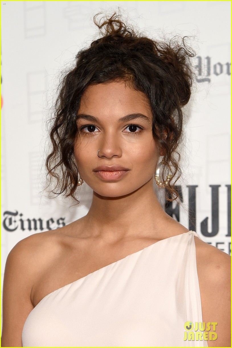 Eighth Grade's Elsie Fisher Wins Breakthrough Actor Prize at Gotham ...