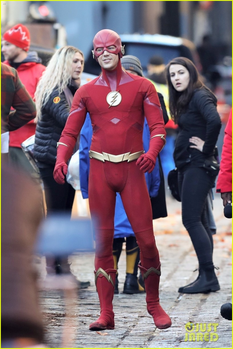 Grant Gustin & Chris Klein Film as The Flash & Cicada in Vancouver ...