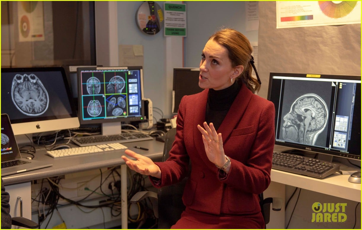 Kate Middleton Visits Neuroscience Lab at University College in London ...
