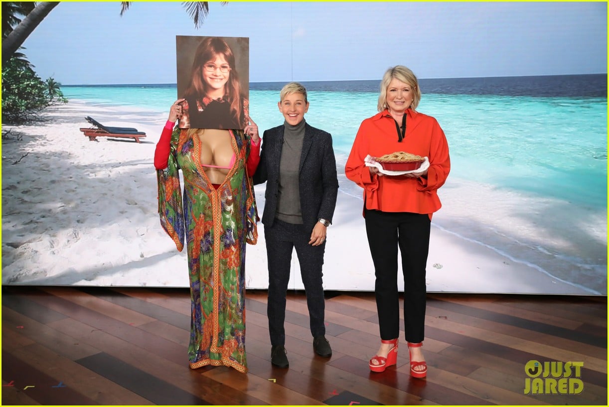Julia Roberts Gets Help from Ellen & More Celebs to Up Her Instagram ...