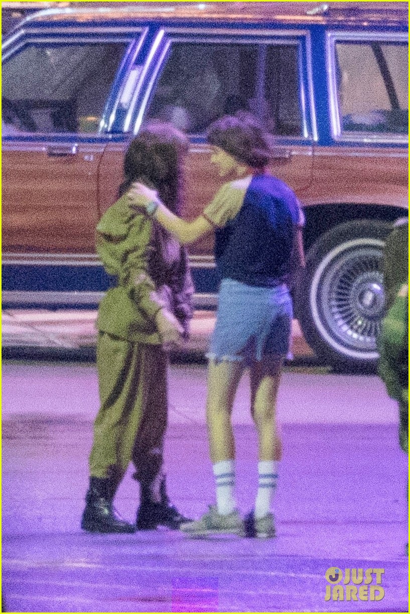 'Stranger Things' Cast Wraps Filming on Epic Season 3 Finale!: Photo ...