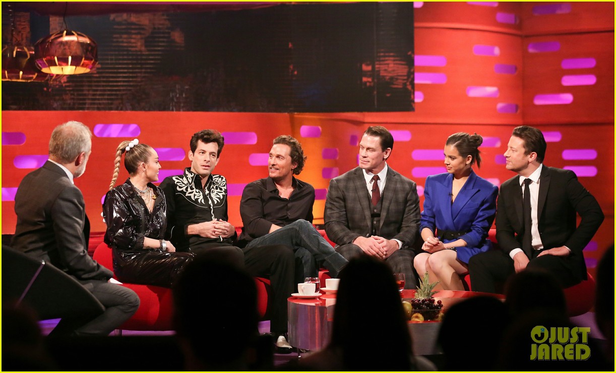 Miley Cyrus, Hailee Steinfeld, & Matthew McConaughey Team Up for ...