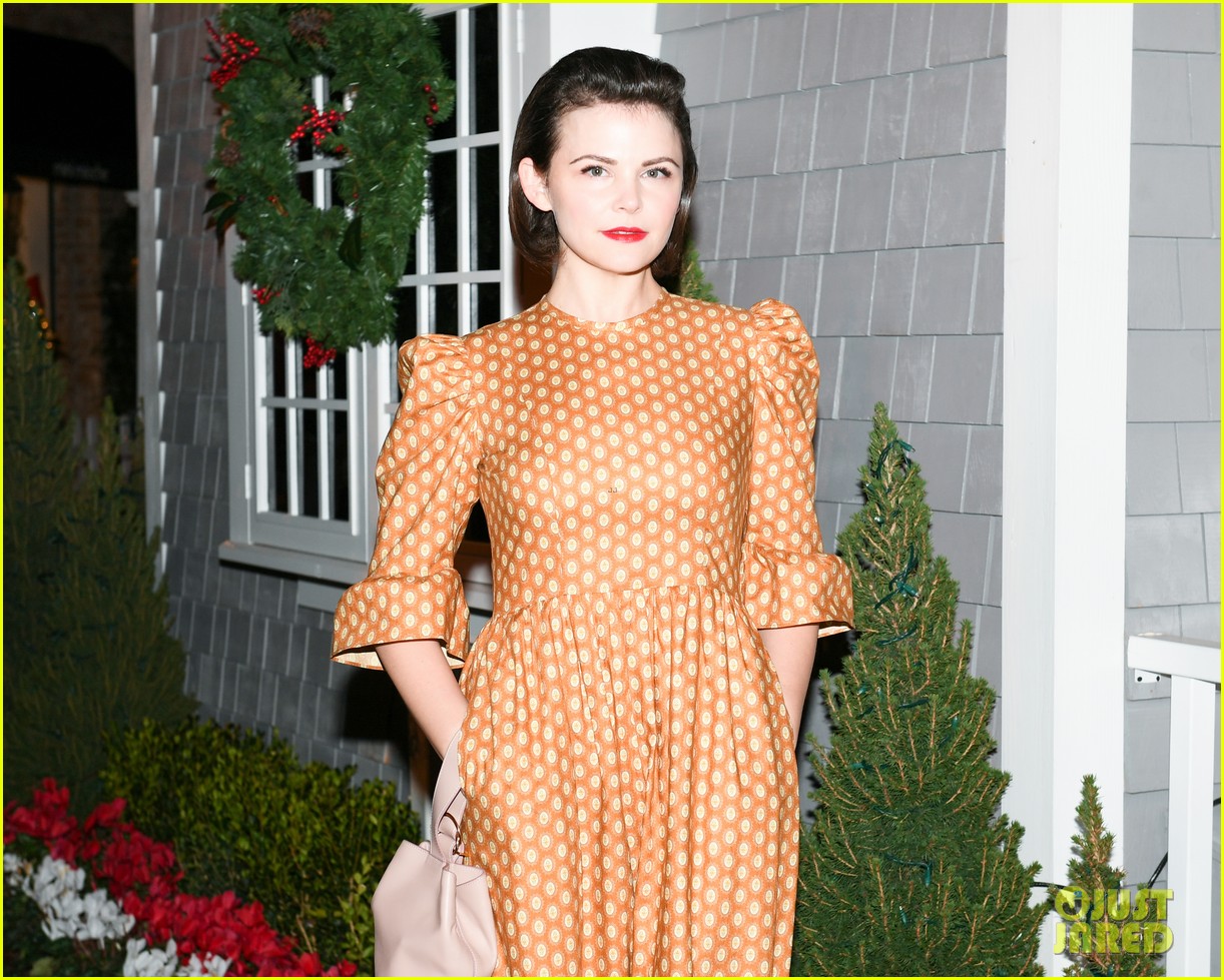 Zoe Saldana & Hubby Marco Perego Couple Up at Tamara Mellon Shop ...