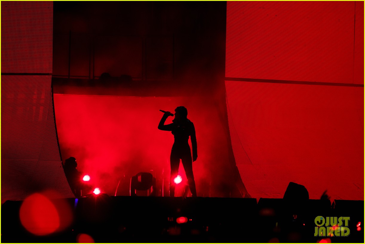 Taylor Swift: 'Reputation' Tour Set List for Netflix Movie!: Photo ...