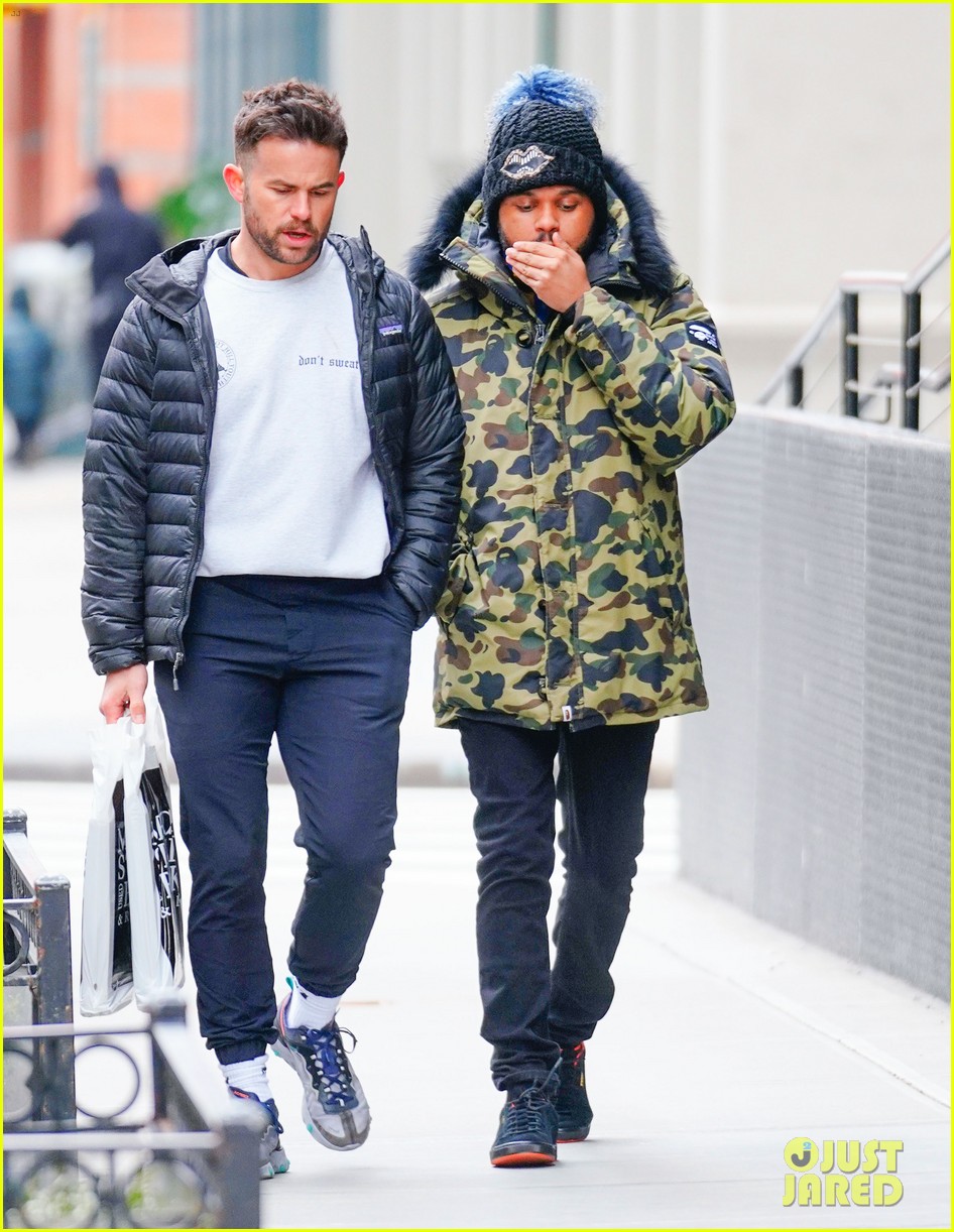 The Weeknd Heads Out for a Stroll in New York City!: Photo 4203692 ...