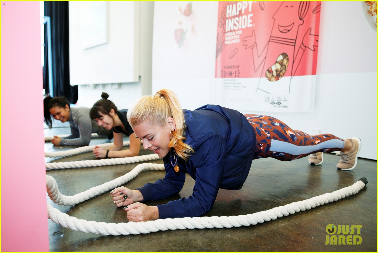 Busy Philipps Gets Serious About Wellness in NYC!: Photo 4216645 | Busy ...