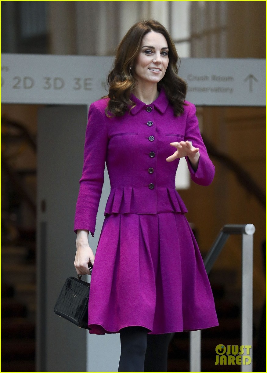 Kate Middleton Visits Royal Opera House to Learn About Costumes ...