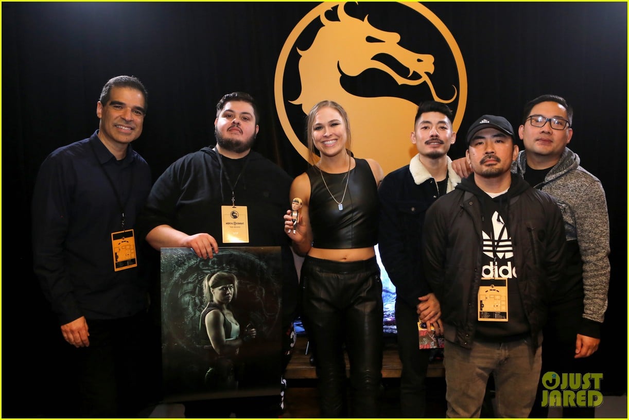 Ronda Rousey Makes Special Reveal at Mortal Kombat 11 Launch Event ...