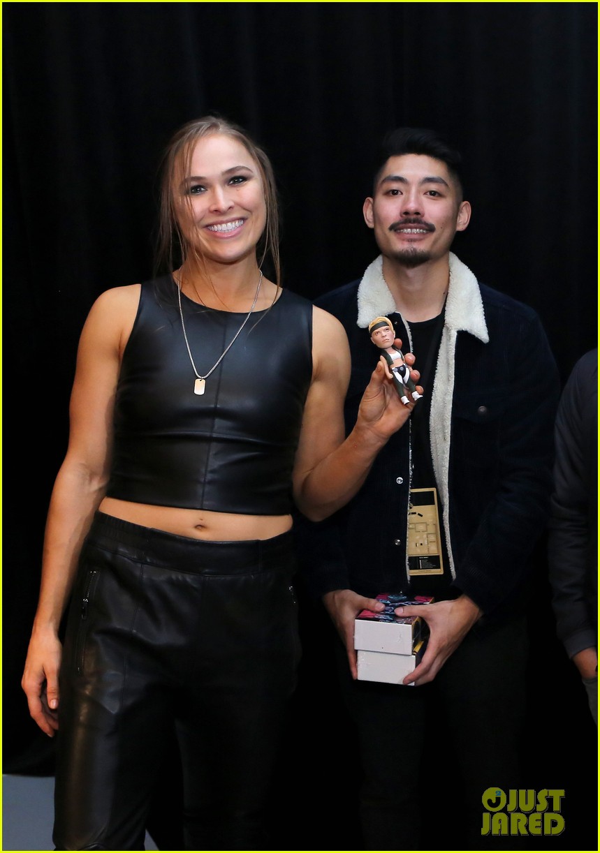 Ronda Rousey Makes Special Reveal at Mortal Kombat 11 Launch Event ...