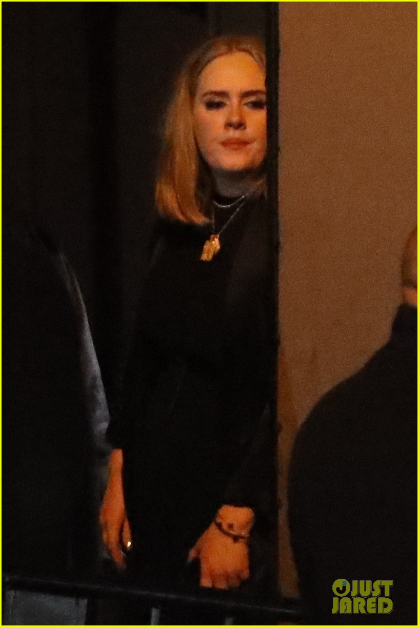 Adele Photographed in Rare Appearance Out at Jay-Z & Beyonce's Oscars ...
