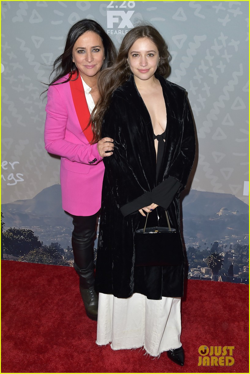 Darren Criss, Mia Swier & Allison Janney Support 'Better Things' Cast ...