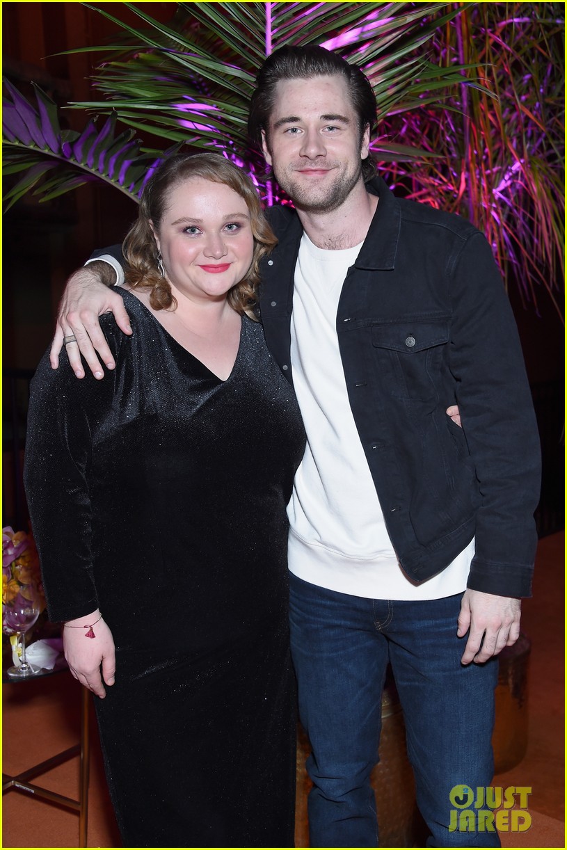 Danielle Macdonald's 'Dumplin' Co-Stars Support Her at Teen Vogue Young ...
