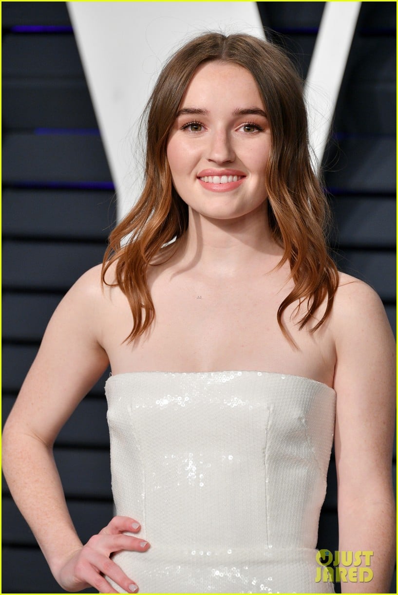Kaitlyn Dever, Halston Sage & Lana Condor Hit Vanity Fair's Oscar Party ...