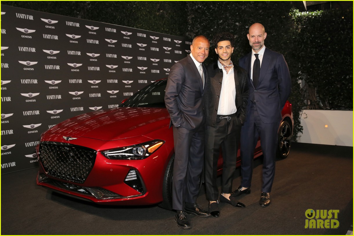 Kaitlyn Dever, Halston Sage & Lana Condor Hit Vanity Fair's Oscar Party ...