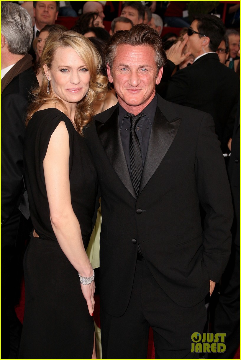 Look Back at the Oscars Red Carpet Pics From 10 Years Ago!: Photo ...