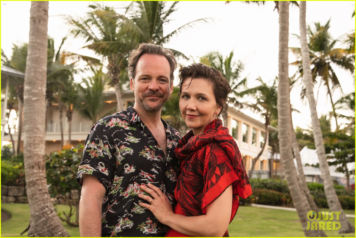 Maggie Gyllenhaal & Peter Sarsgaard Attend Grand Opening of St. Regis ...