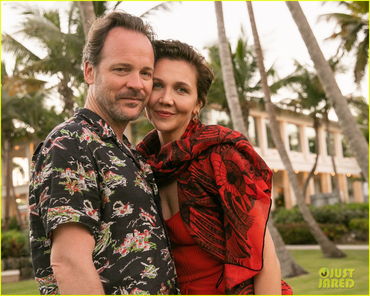 Maggie Gyllenhaal & Peter Sarsgaard Attend Grand Opening of St. Regis ...