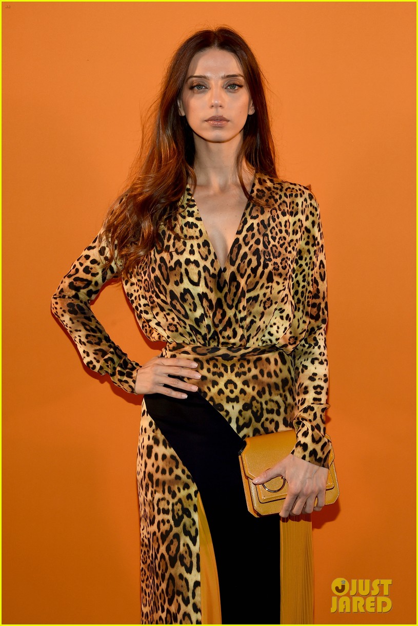 Westworld's Angela Sarafyan & Musician Rainey Qualley Are Fashion Week ...