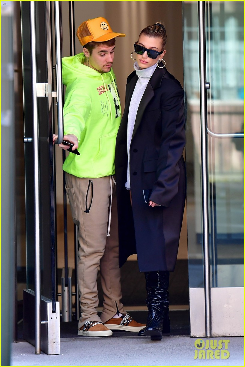Justin Bieber Gets The Door For Hailey While Stepping Out In Nyc Photo