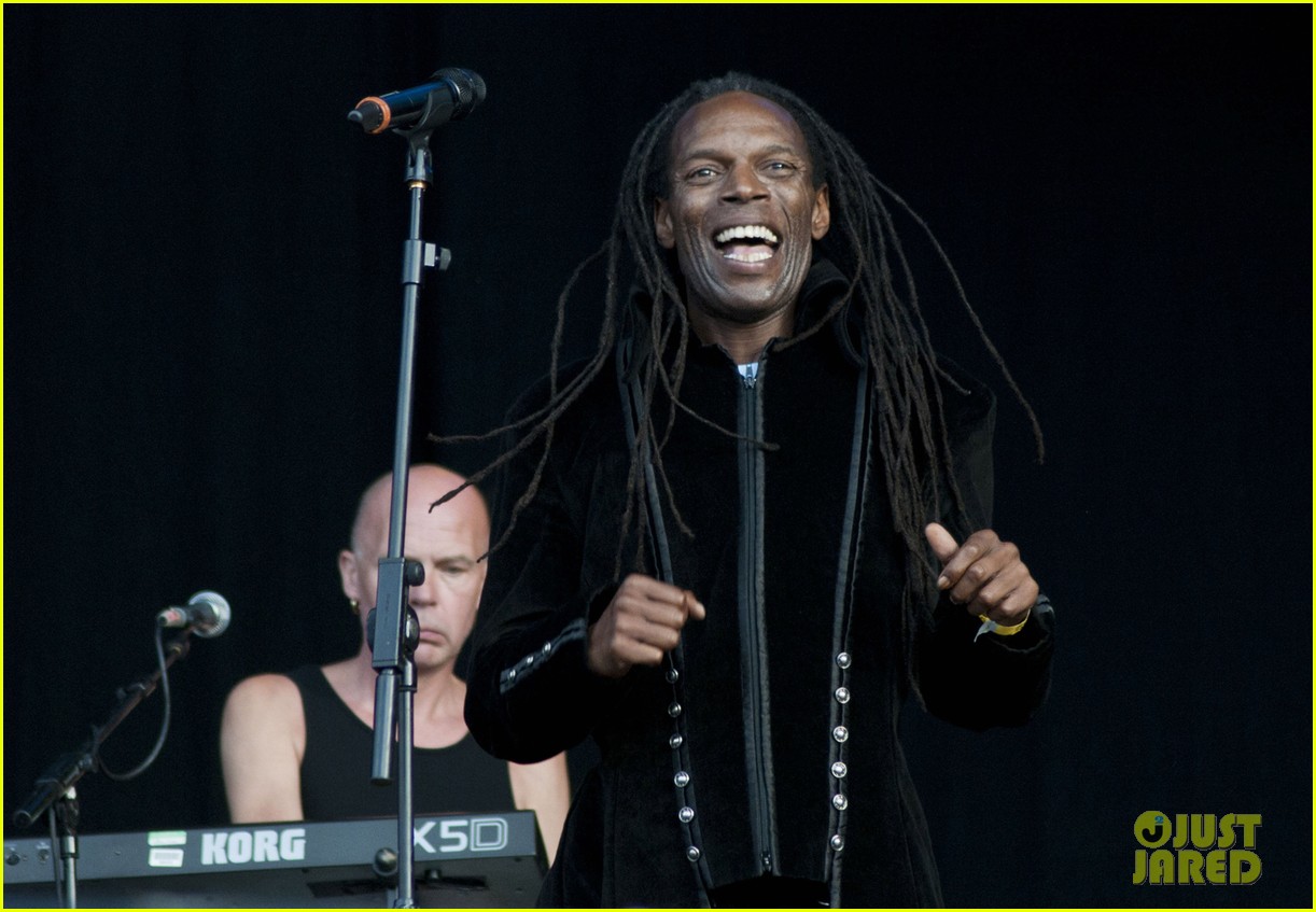 Ranking Roger Dead - The Beat Singer Dies at 56: Photo 4263133 | RIP ...