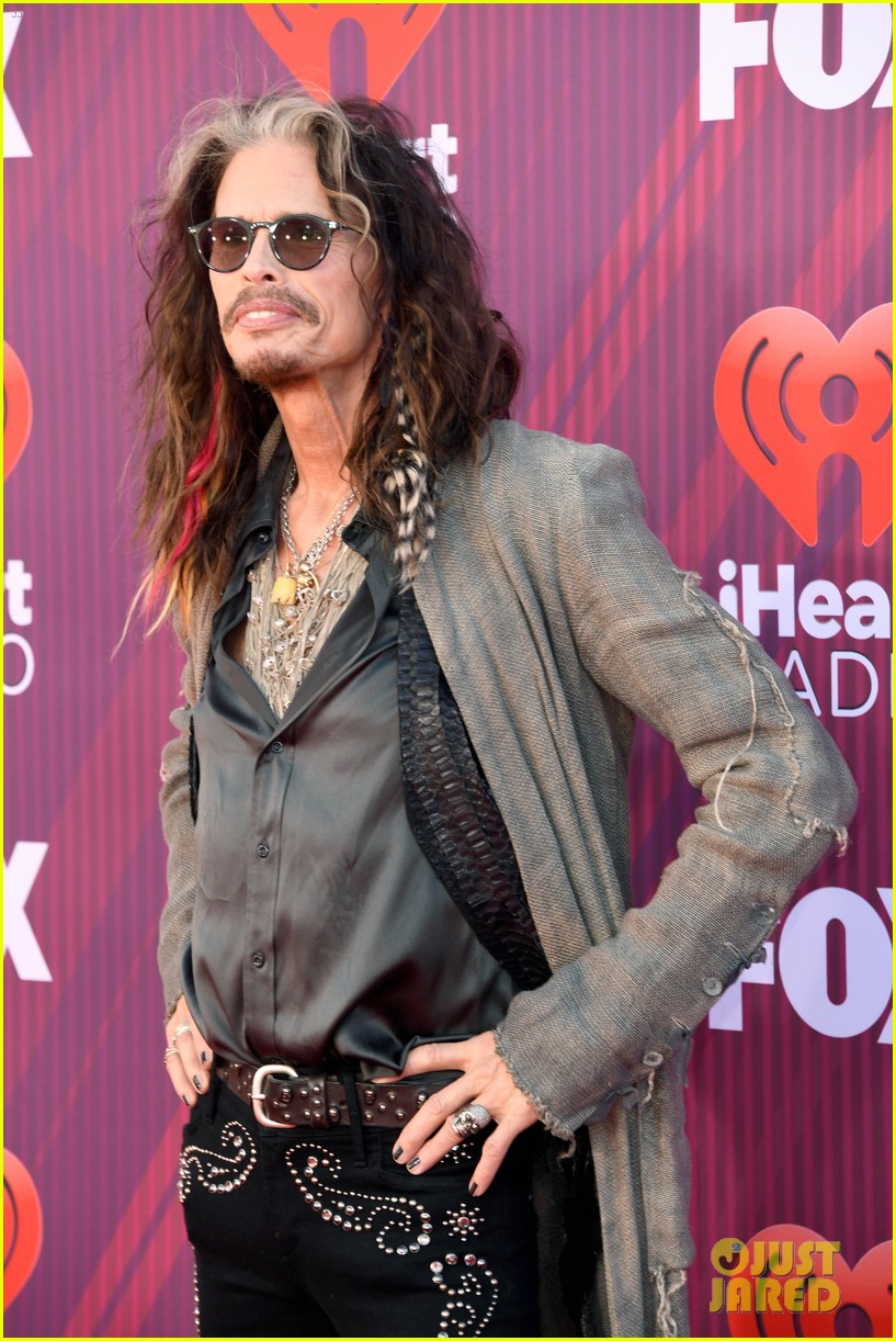 Steven Tyler Presents Song of the Year at iHeartRadio Music Awards 2019 ...