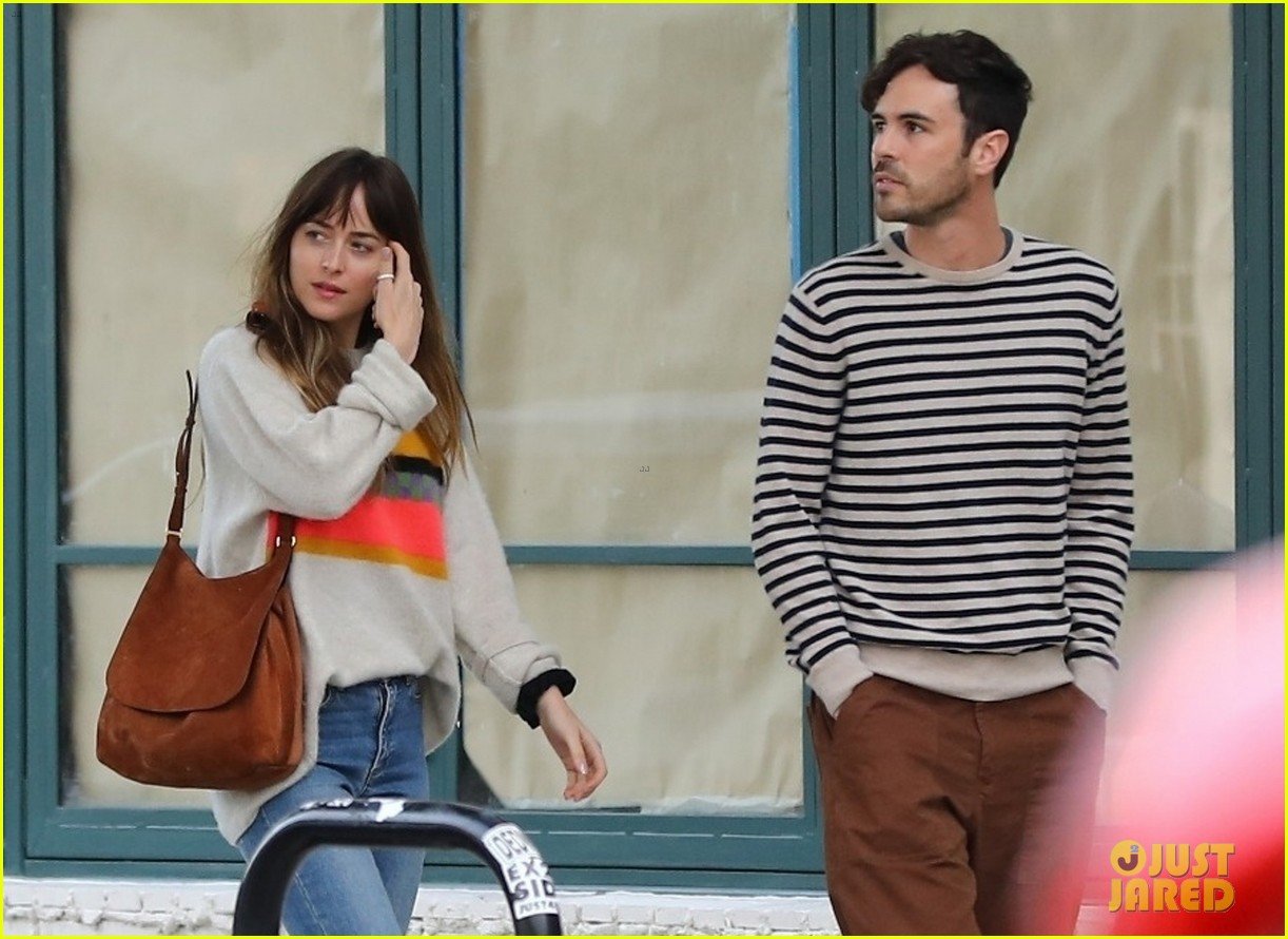 Dakota Johnson Meets Up With Pal Blake Lee For Dinner in LA: Photo ...