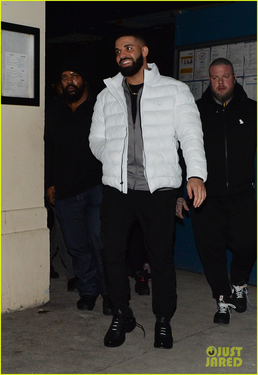 Drake Reveals He's Working on New Music!: Photo 4270678 | Drake Photos ...
