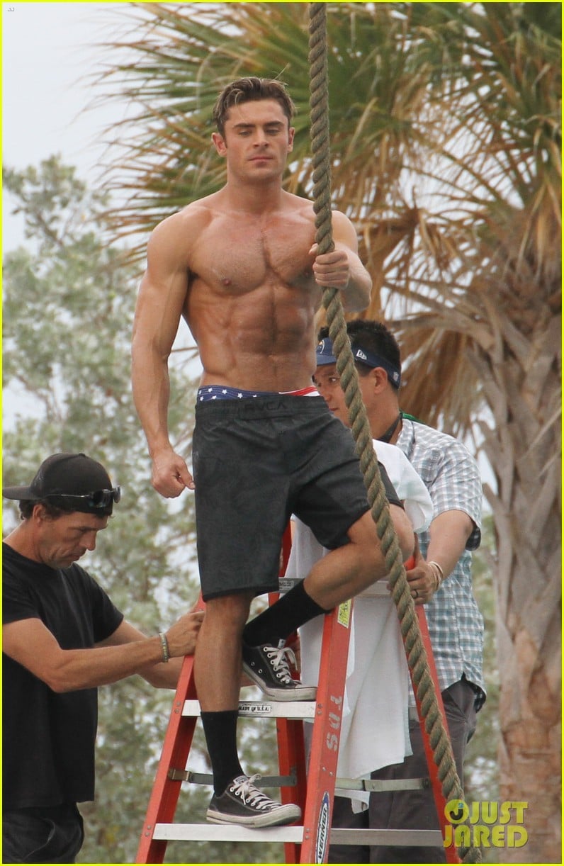Zac Efron Says His 'Baywatch' Body Was Too Big & Unrealistic: Photo ...