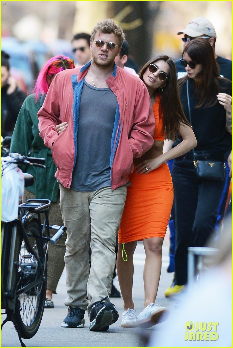 Emily Ratajkowski's Hubby Joins Her at Marc Jacobs' Wedding!: Photo ...