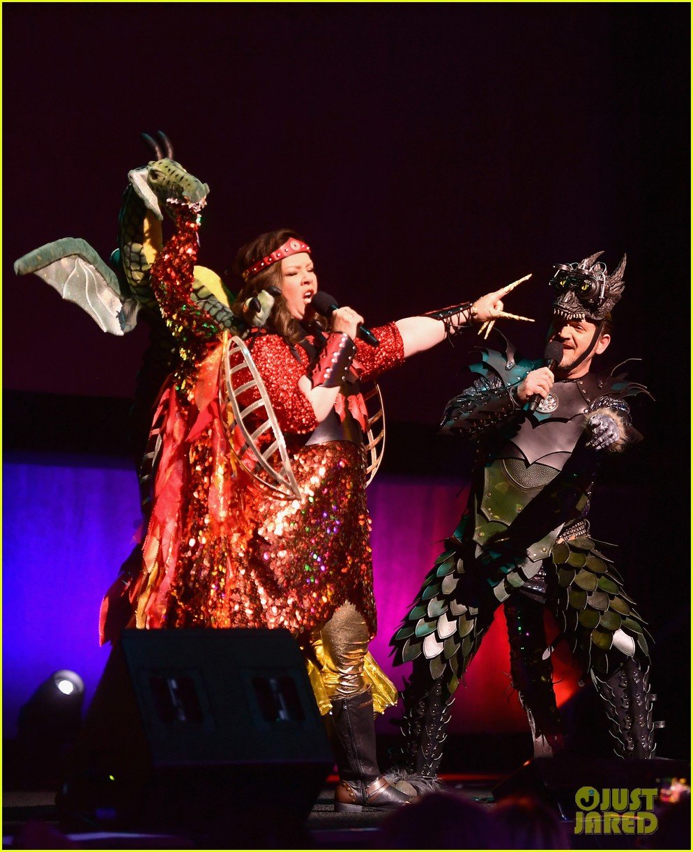Melissa McCarthy & Husband Ben Falcone Dress as Dragons for CinemaCon ...