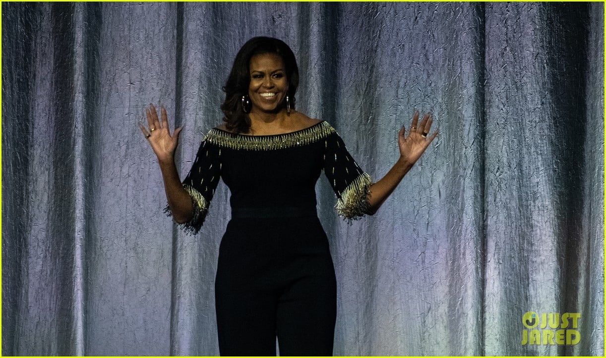 Michelle Obama Hits the Stage for 'Becoming' Book Tour in London ...