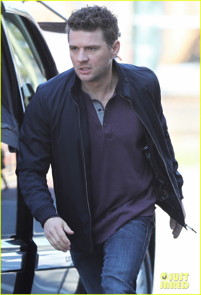 Ryan Phillippe Kicks Off Filming on 'Alive' Pilot in Vancouver: Photo ...