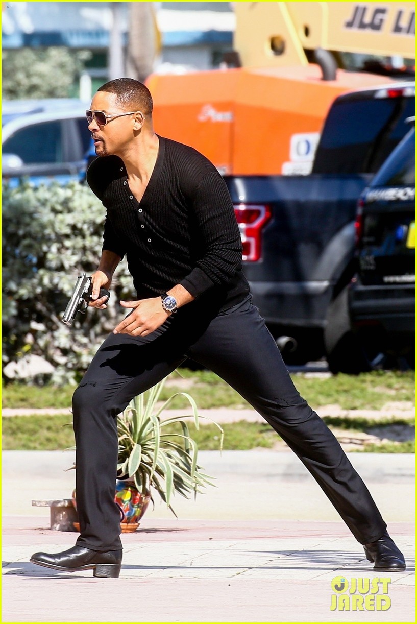Will Smith Shoots a 'Bad Boys' Action Scene with Martin Lawrence: Photo ...