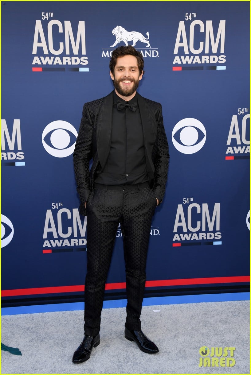 Thomas Rhett & Wife Lauren Akins Couple Up at ACM Awards 2019!: Photo ...