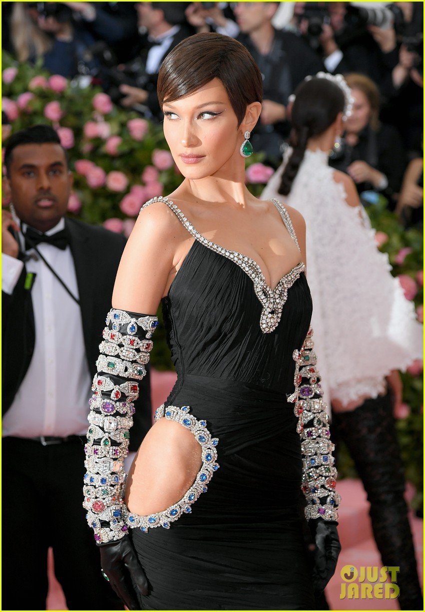 Bella Hadid Rocks Hip Baring Gown For Met Gala 2019: Photo 4285476 ...