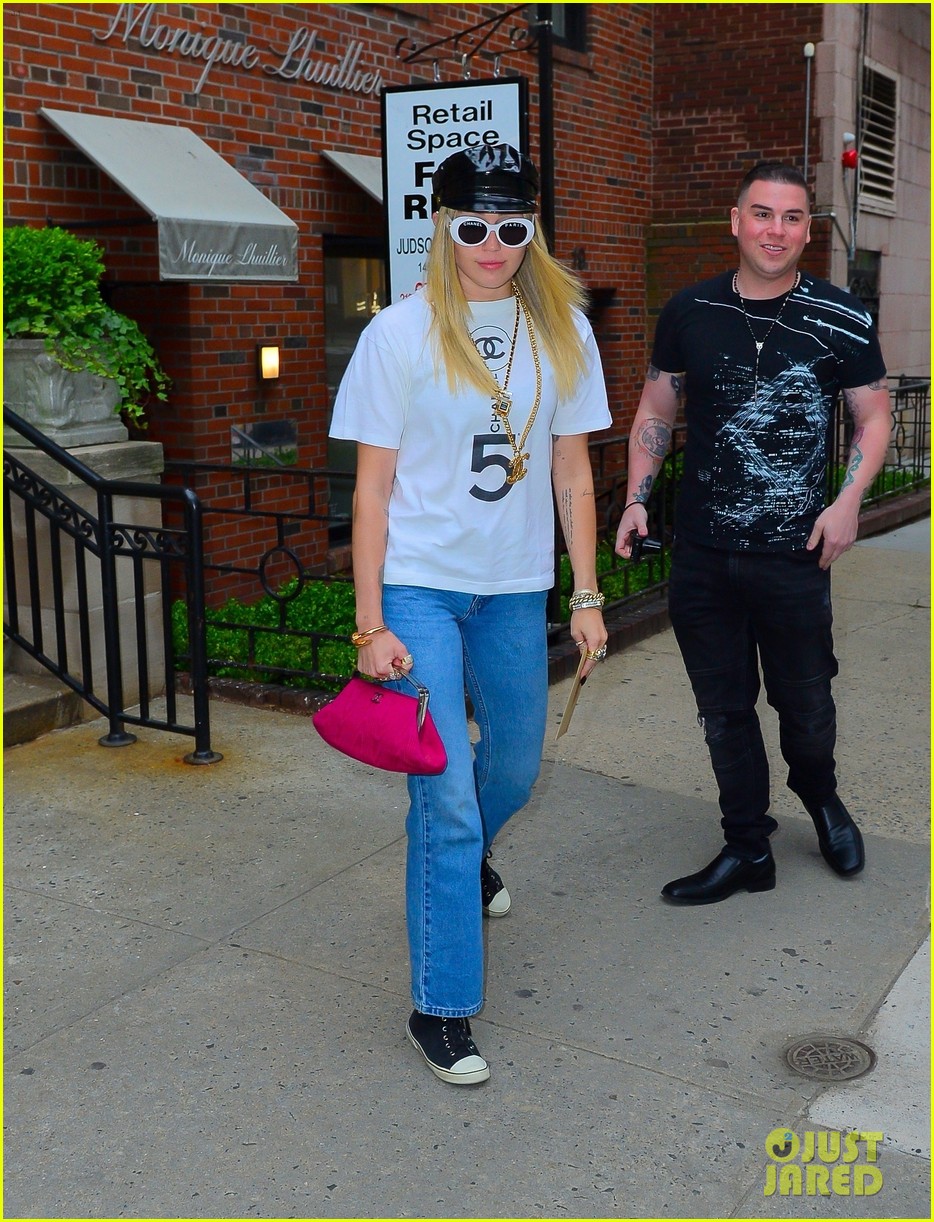 Miley Cyrus Announces New Song's Release Date!: Photo 4288871 | Miley ...