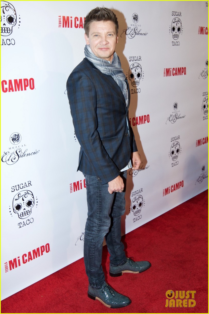 Jeremy Renner Shows His Style at Restaurant Opening in LA: Photo ...