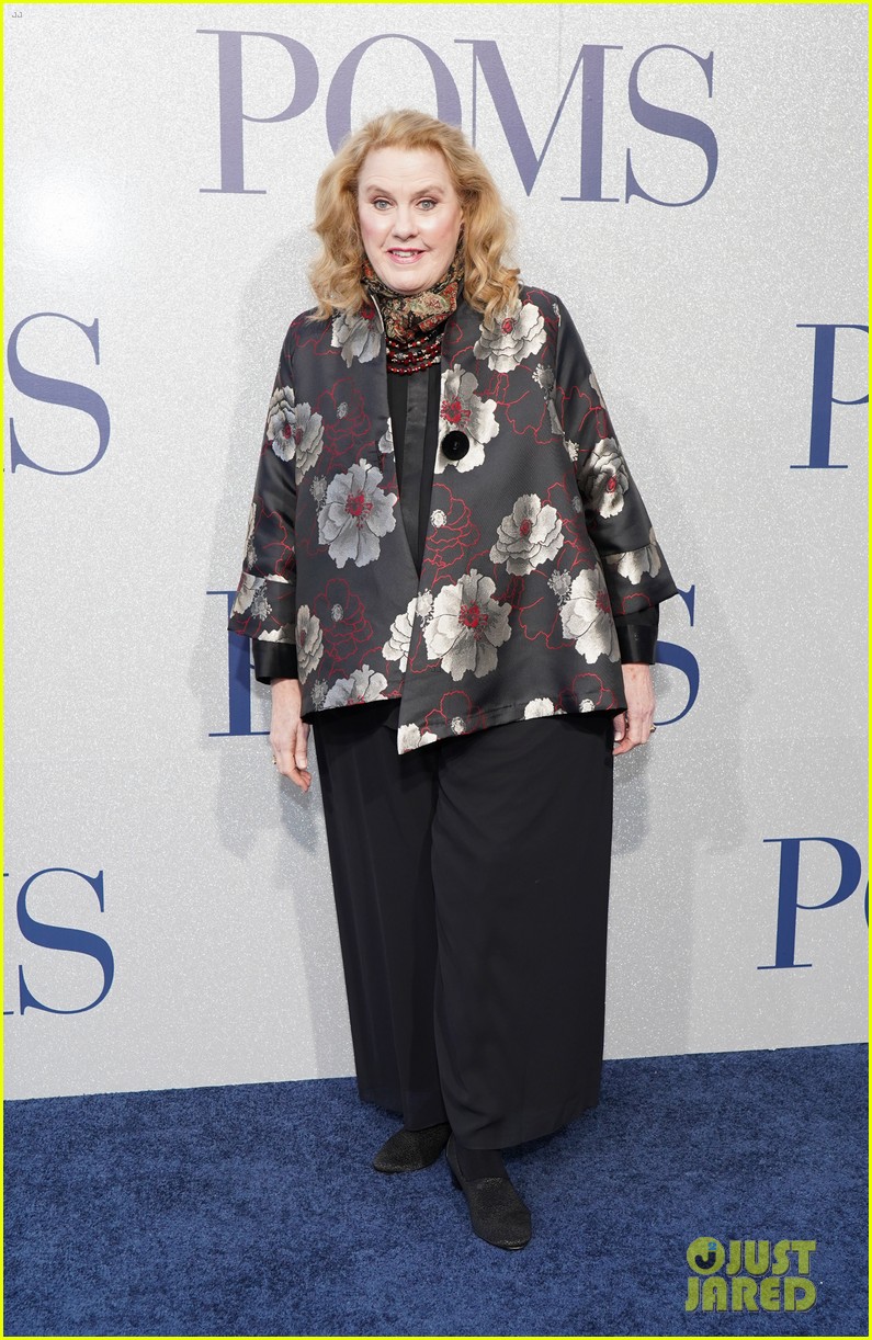 Diane Keaton Gets Support from Sarah Paulson at 'Poms' Premiere!: Photo ...