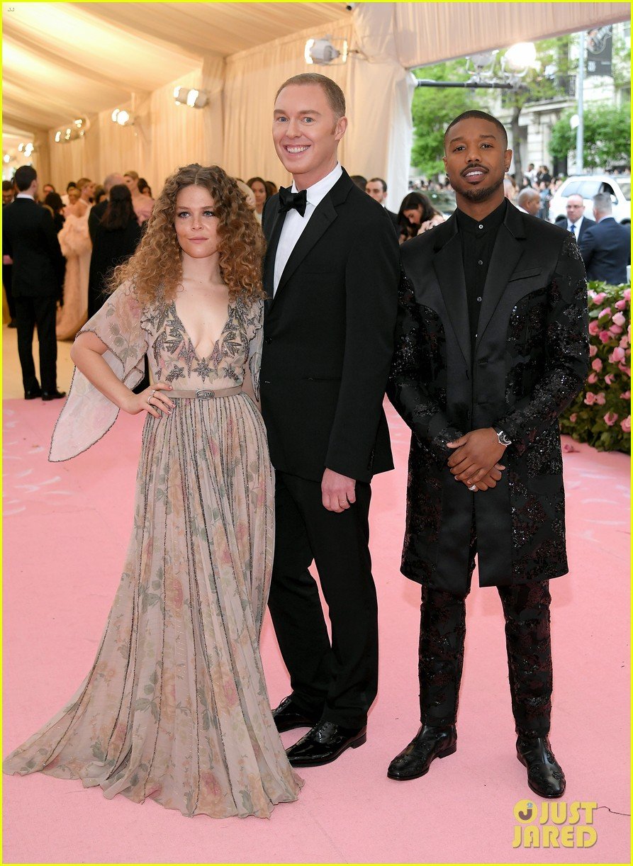 Maggie Rogers Slays the Pink Carpet at Met Gala 2019: Photo 4286153 ...