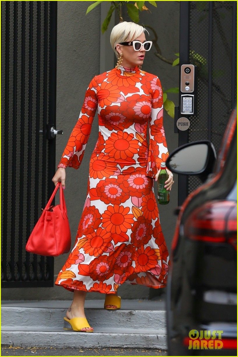 Katy Perry Rocks a Bold Dress While Getting Lunch in LA: Photo 4302721 ...