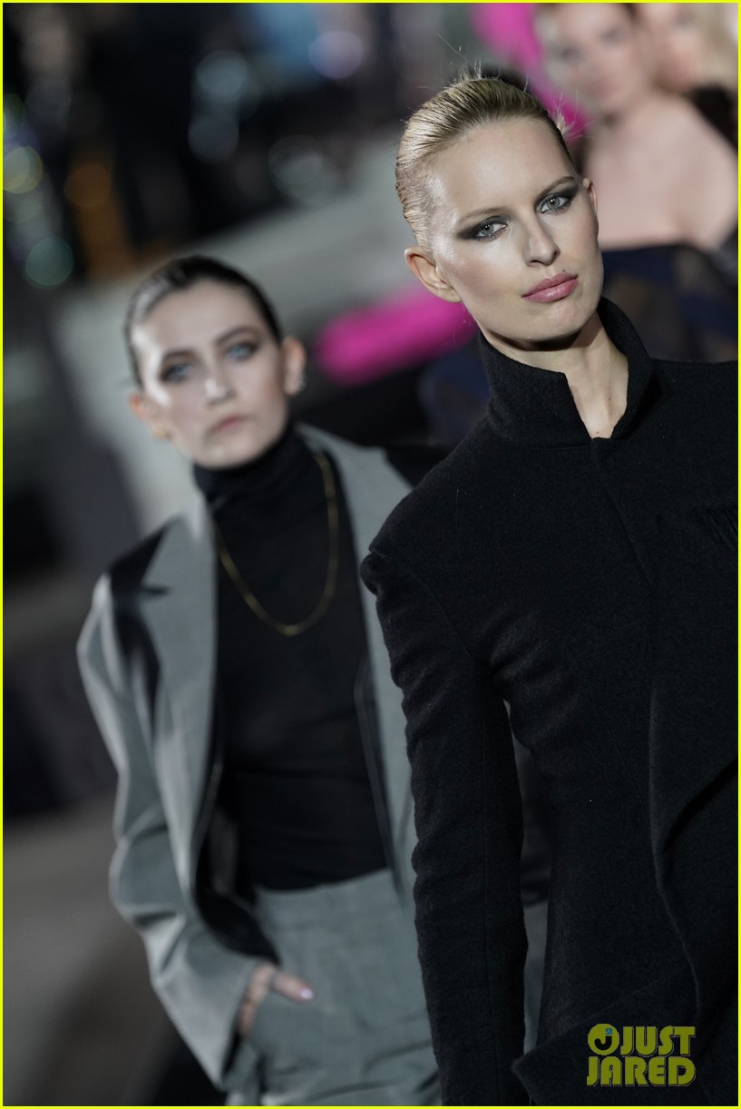 Irina Shayk Joins Top Models on the Runway for First Post-Split Event ...