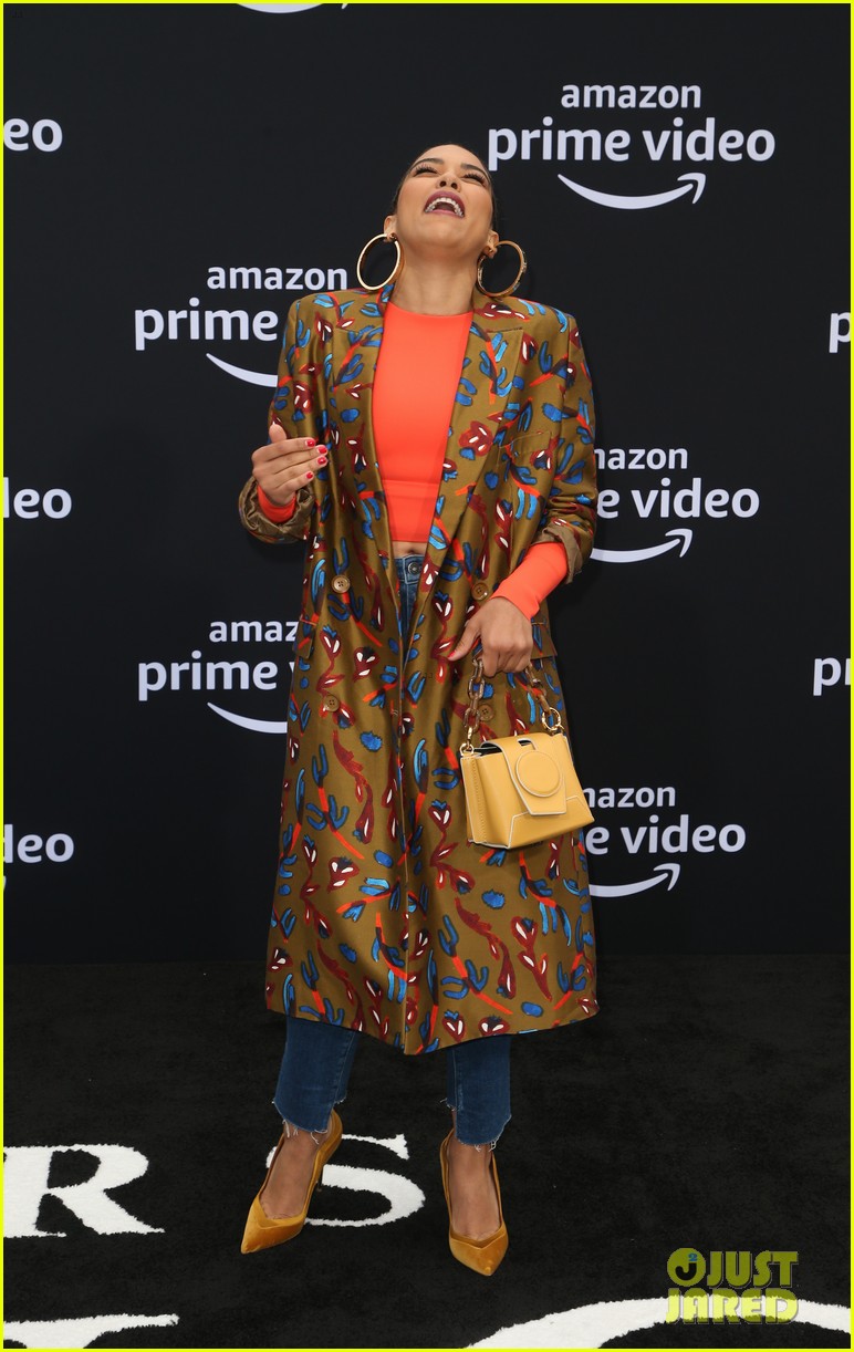 Alexandra Shipp & Chord Overstreet Support Jonas Brothers at 'Chasing ...