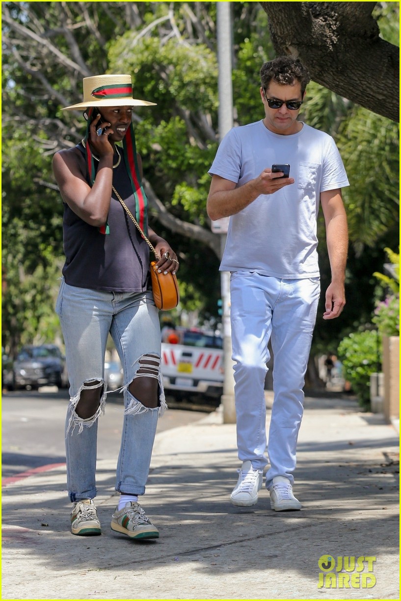 Joshua Jackson & Jodie Turner-Smith Pack on the PDA in New Photos ...