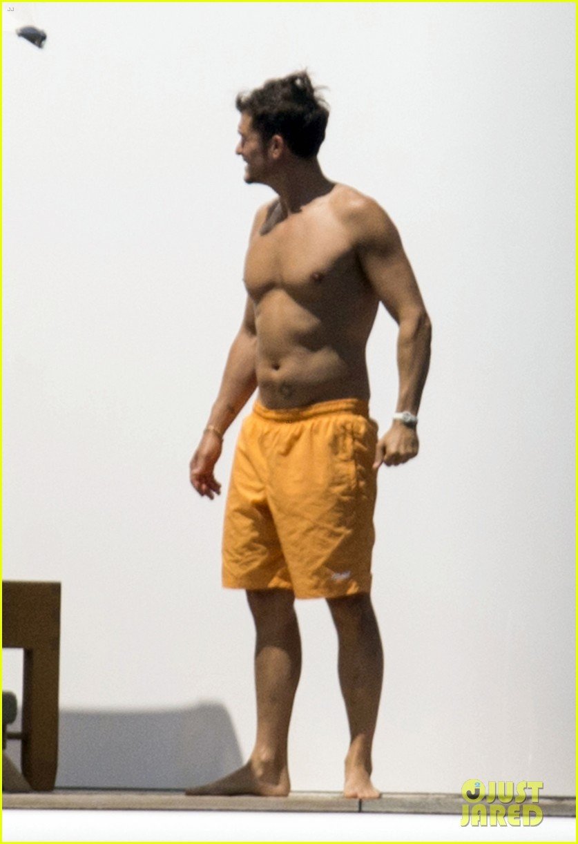 Katy Perry & Fiance Orlando Bloom Go for a Swim Together on Vacation in ...