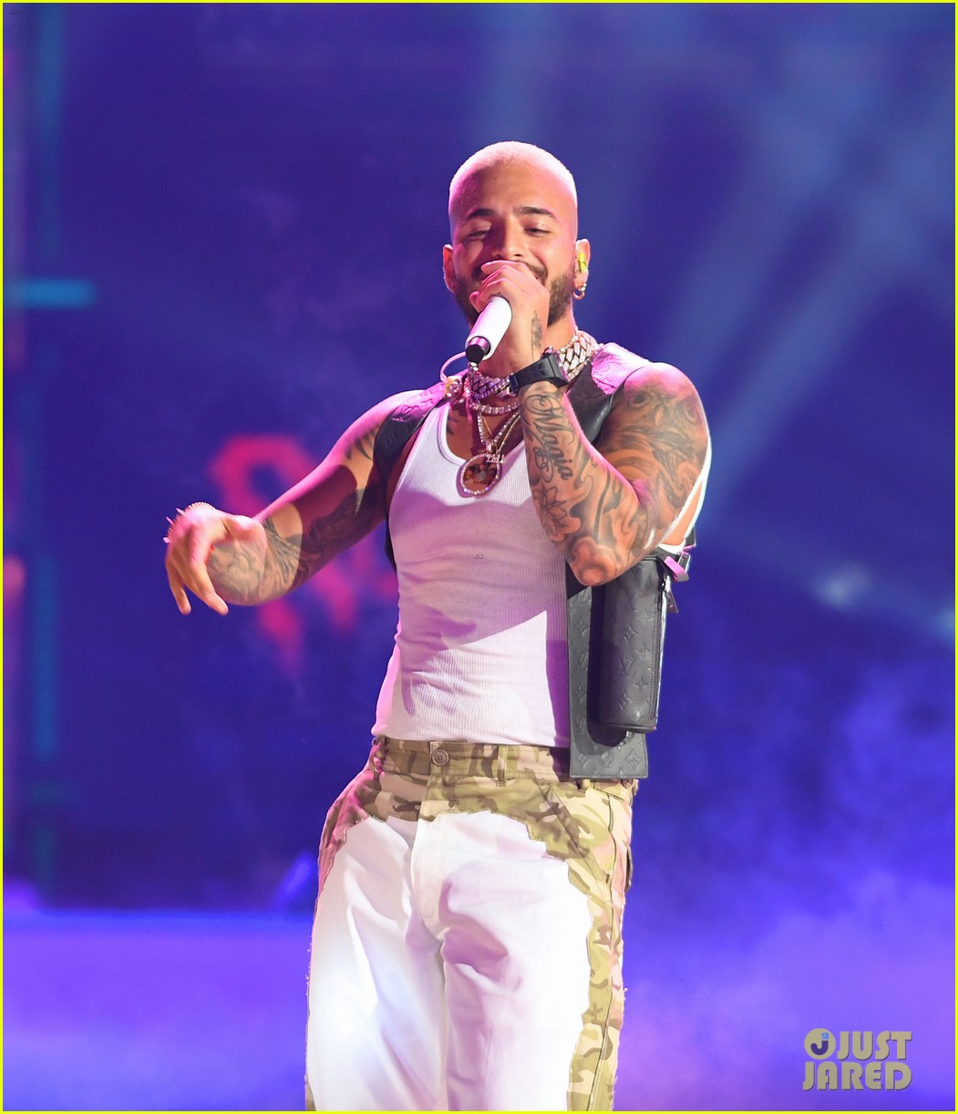 Maluma Brings the Heat to Premios Juventud 2019!: Photo 4323423 ...